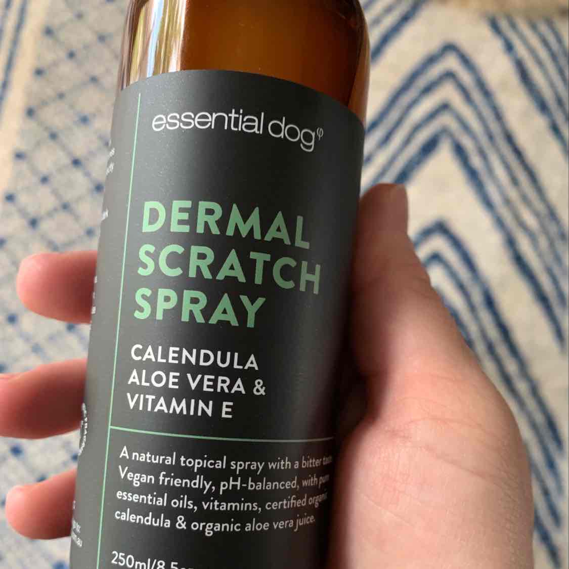 Essential Dog Dermal Scratch Soothing Anti Itch Spray Aloe Vera ...