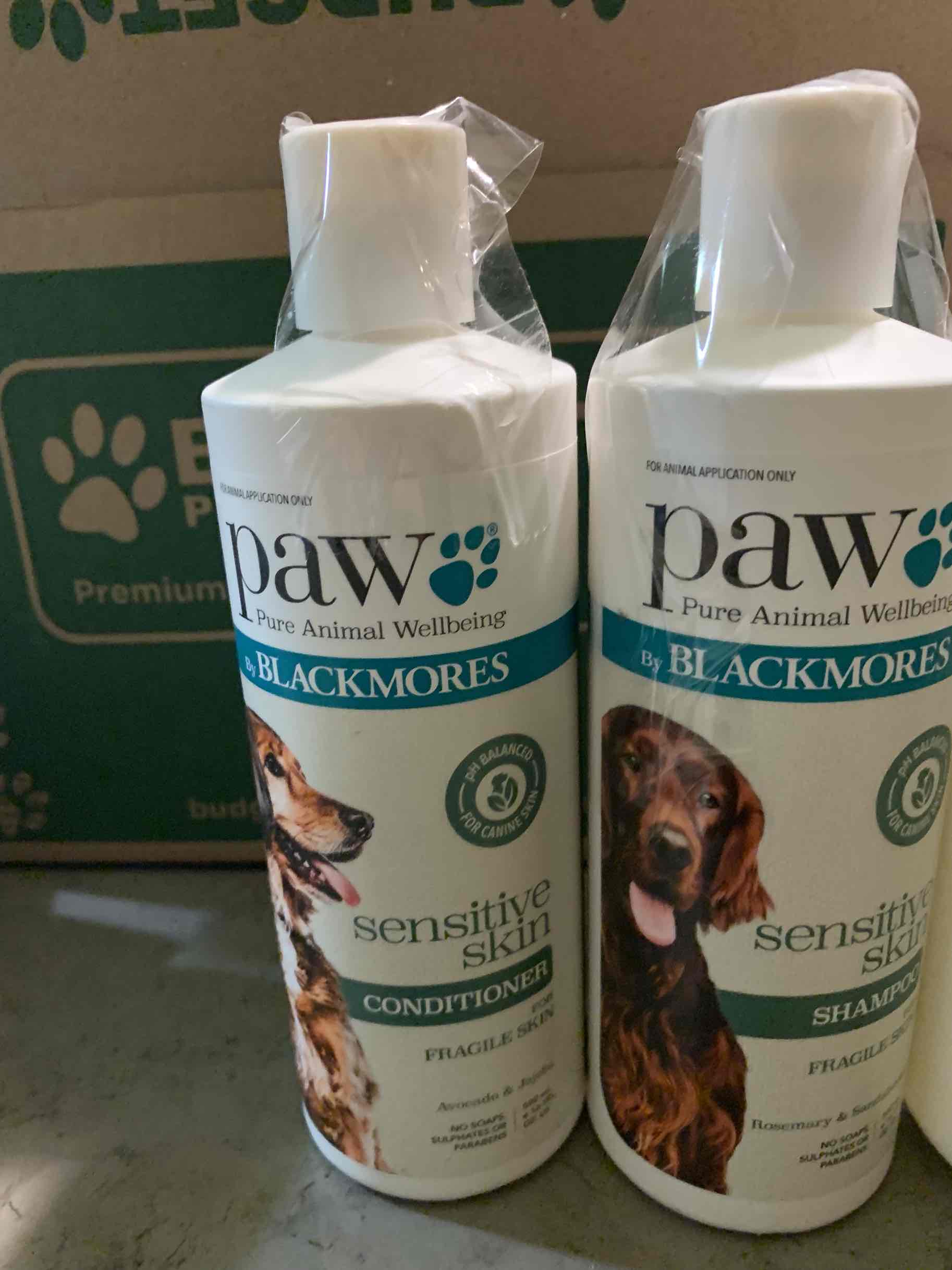PAW By Blackmores Sensitive Skin Shampoo And Conditioner For Dogs 500ml ...
