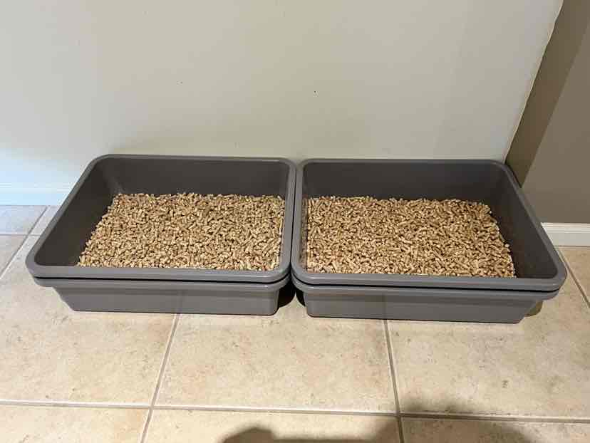Kitter Cat Litter Beige Double Tray Set And Scoop For Wood Pellets - $28.00