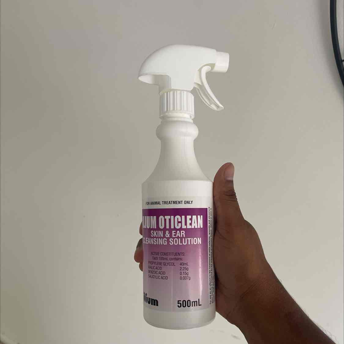 Ilium Oticlean Skin And Ear Cleaning Solution Squeeze Bottle 125ml - $12.95
